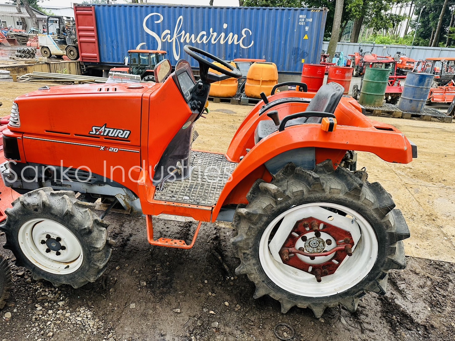 SANKO-Japan Co., Ltd. | Tractors | T-1 yard | PRODUCT DETAILS