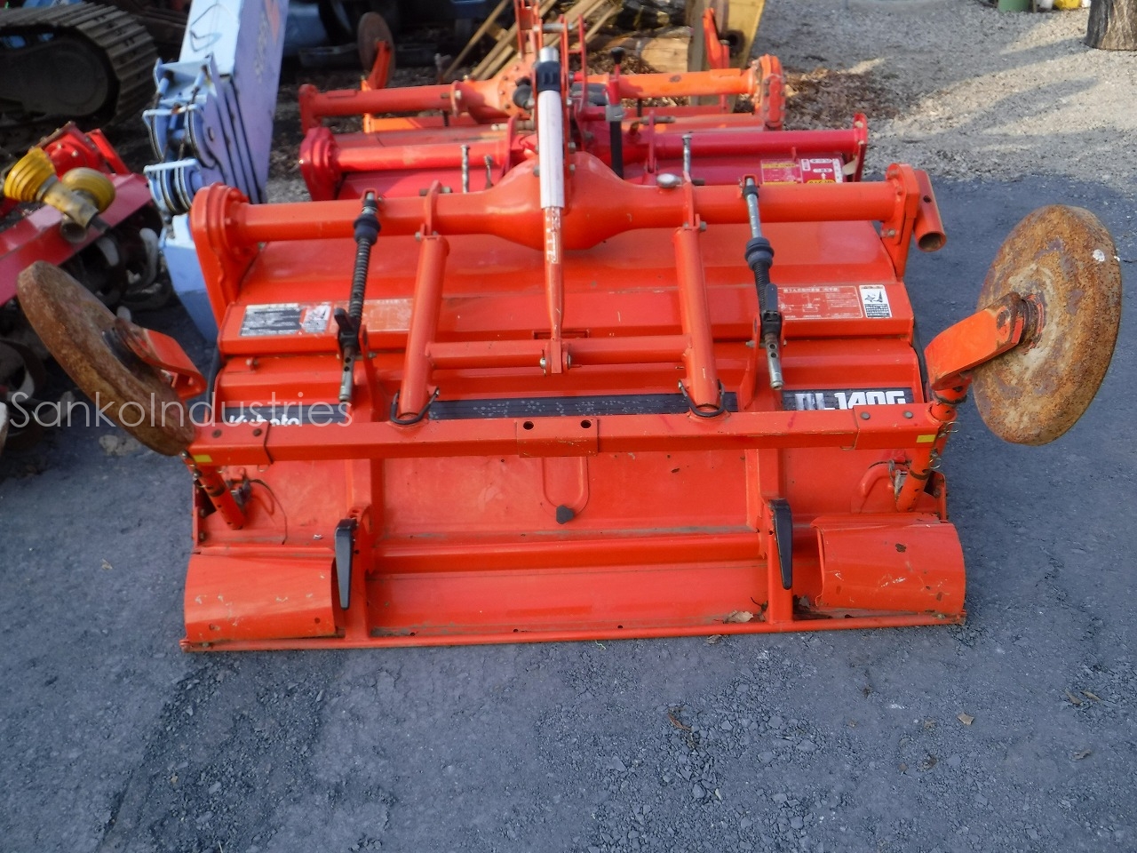 SANKO-Japan Co., Ltd. | Tractors | T-1 yard
