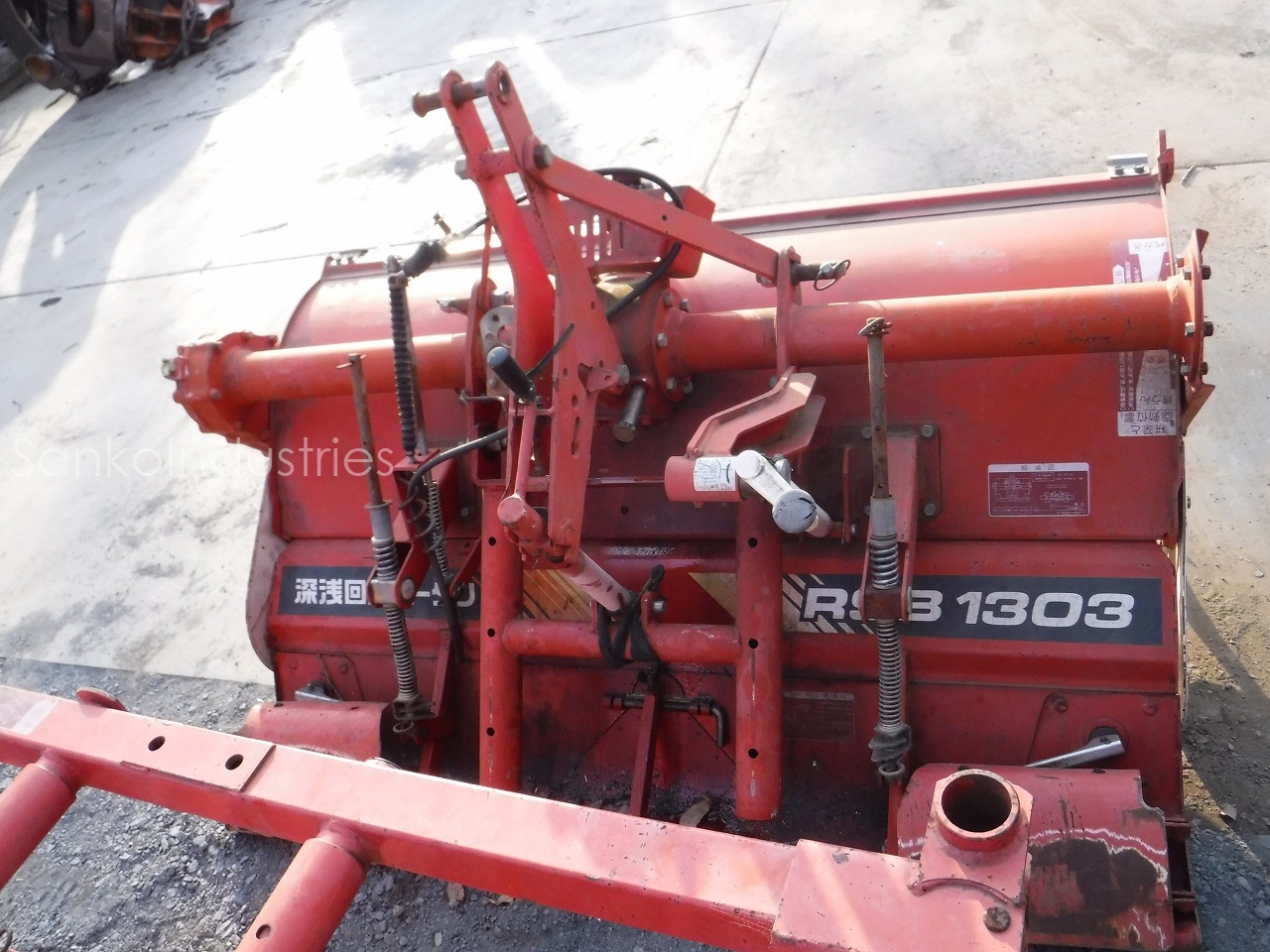 SANKO-Japan Co., Ltd. | Tractors | T-1 yard